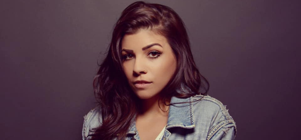 Rachel Lynn Releases Powerful New Single “Look to Me” – Bionic Buzz