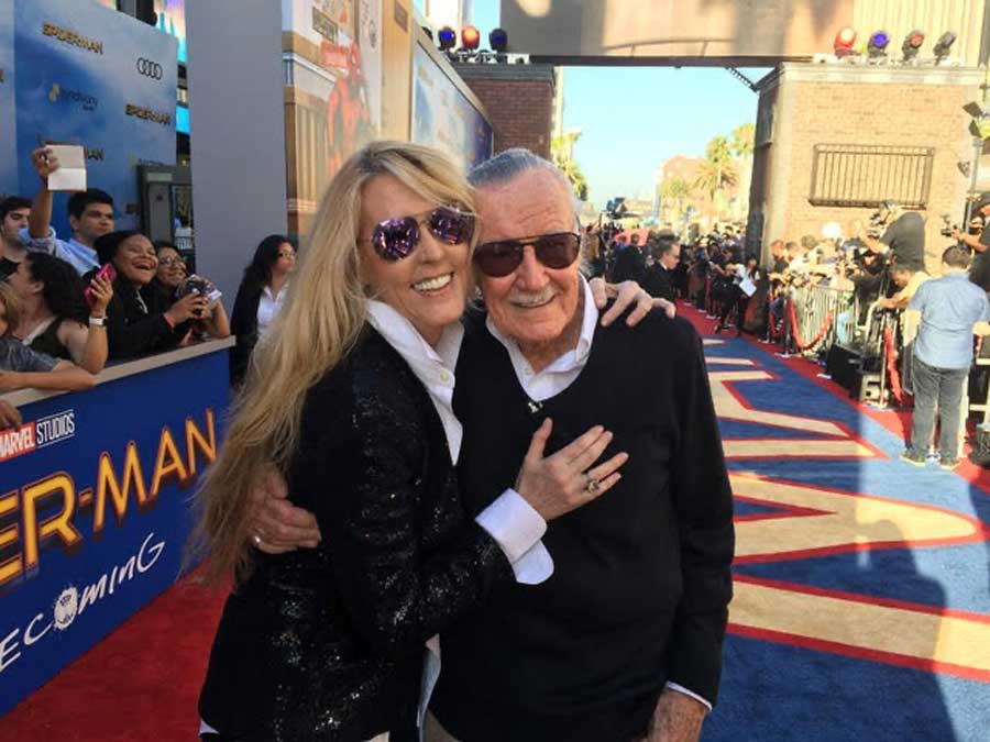 The Stan Lee Estate Gives Fans Special Edition Face Masks To Attend ...